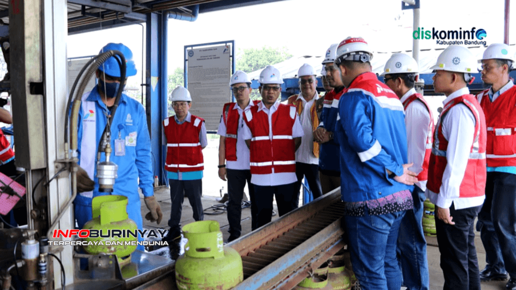 Bupati Bandung Pastikan Pengisian Gas Elpiji 3 Kg Aman dan Sesuai Standar